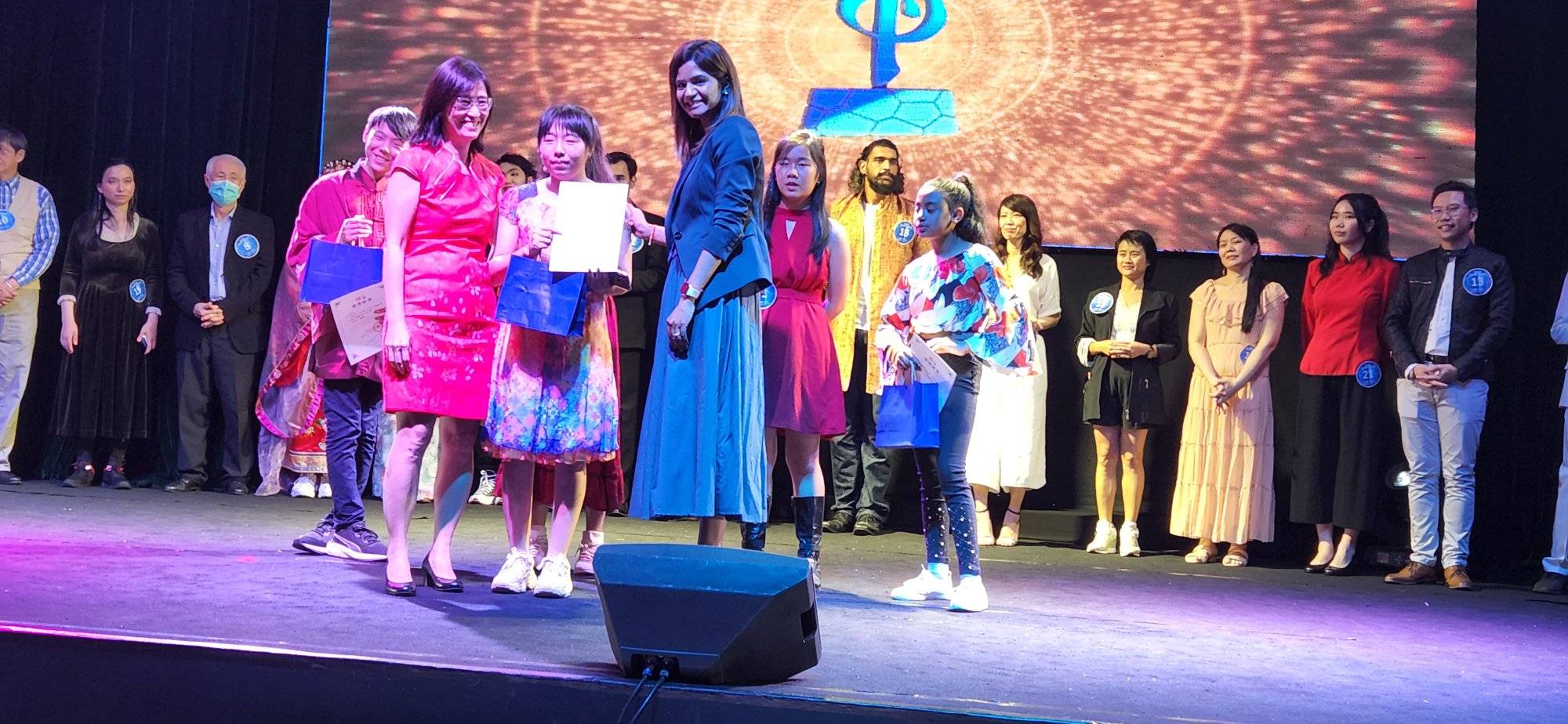 Rayonnons à nouveau sur la plateforme internationale du « Water Cube ...